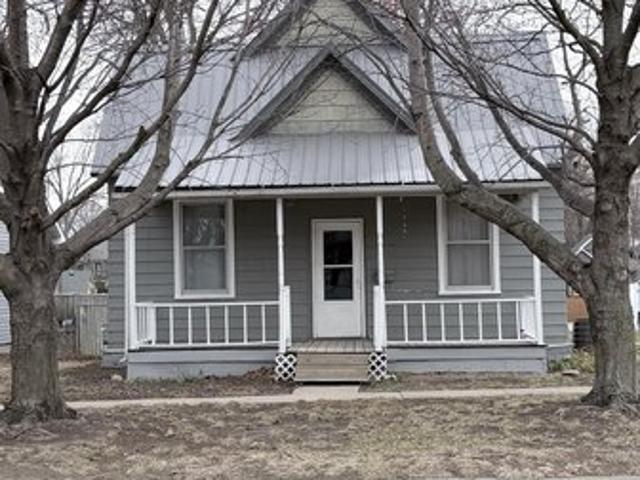 316 N 1st St, Oskaloosa, IA 52577