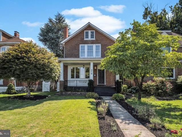 316 N Front St, Wormleysburg, PA 17043