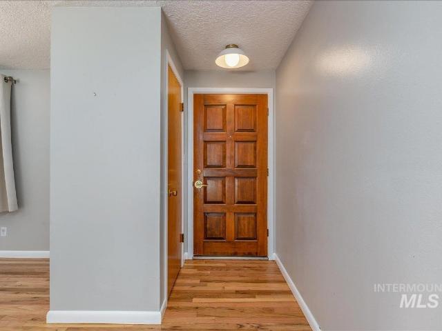 316 N Gail Cir