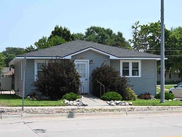 316 S 14th St, Ord, NE 68862