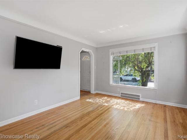 316 S Edison Avenue