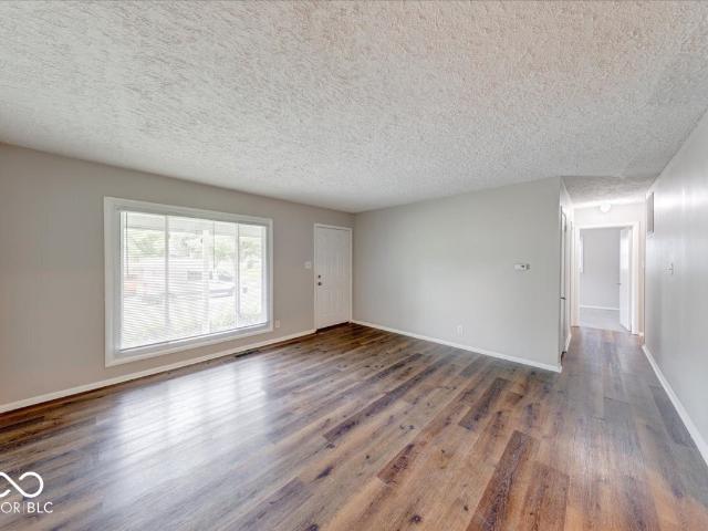 316 S Kenmore Road