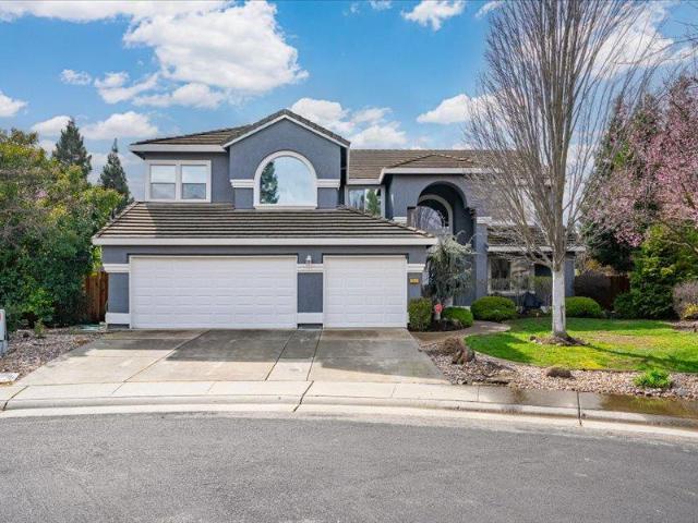 316 Sandstone Ct, Roseville, CA 95747 | MLS #226017 | Compass