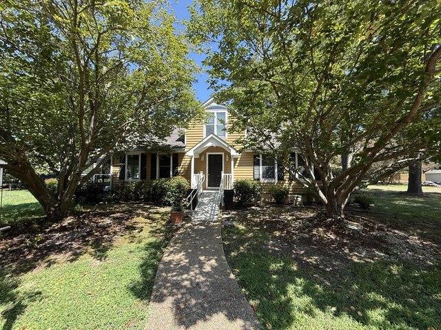 316 Sunset Dr, Weems, VA 22576