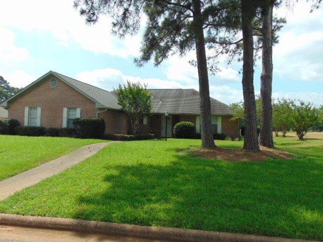 316 Pebble Beach Dr, Jacksonville, TX 75766