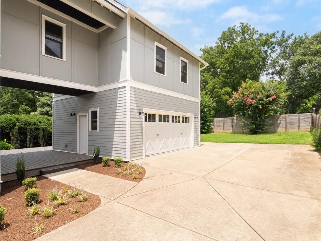 316 Rosebank Ave