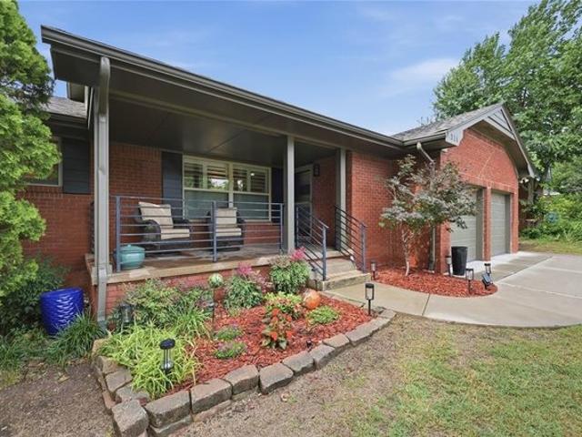 316 Reynolds Rd, Edmond, OK 73013