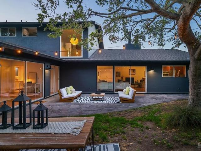 316 Riviera Dr, San Rafael, CA 94901