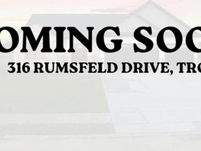 316 Rumsfeld Dr, Troy, IL 62294