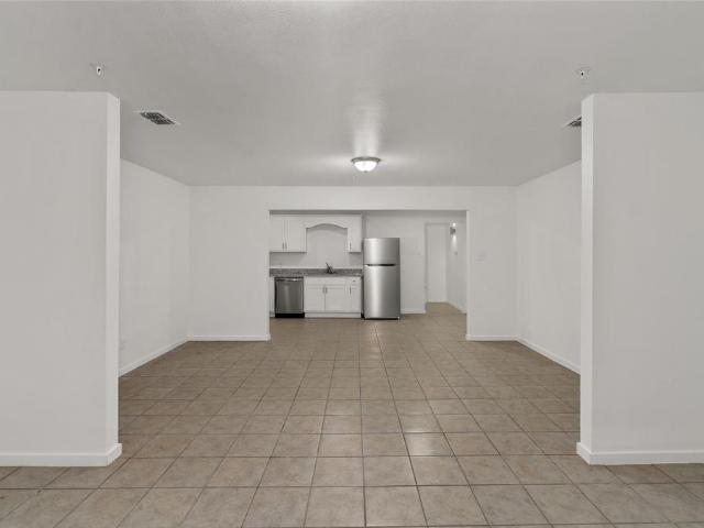 316 W 7th St, Unit 104, Mount Pleasant, TX 75455 | MLS #21123