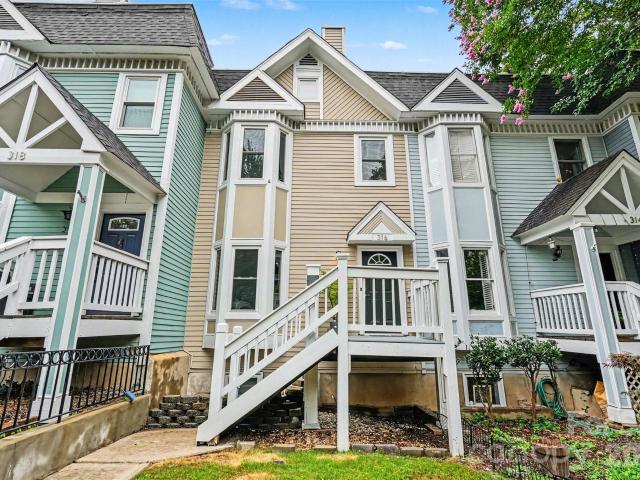 316 W 10th Street