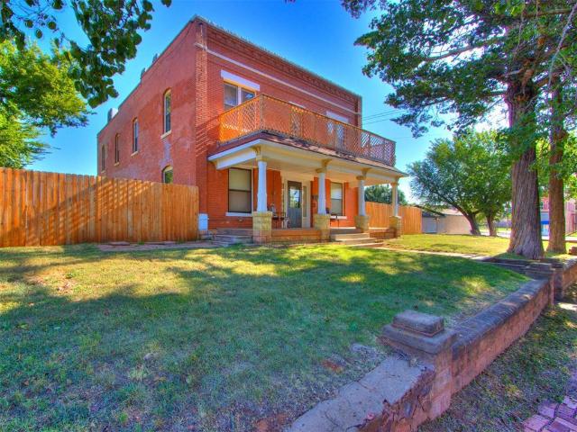 316 W Vilas Avenue