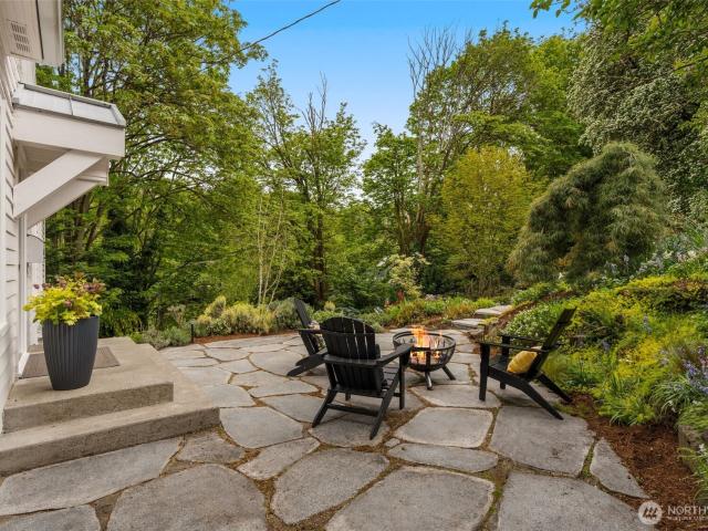 316 W Newell St, Seattle, WA 98119 | MLS #2515 | Compass