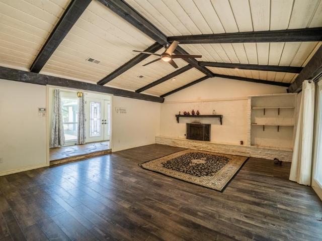 316 Woodcrest Circle