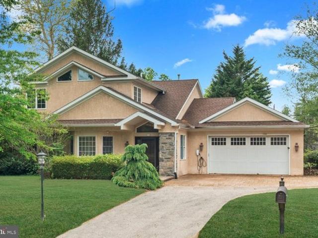 3174 Manor Rd, Huntingdon Valley, PA 19006