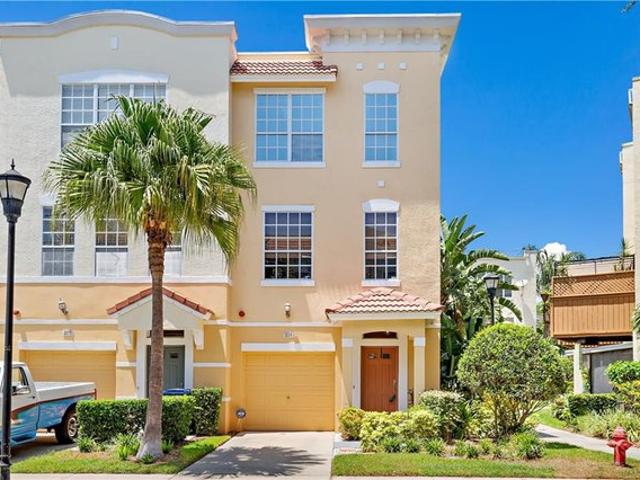 3174 Bayshore Oaks Dr, Tampa, FL 33611