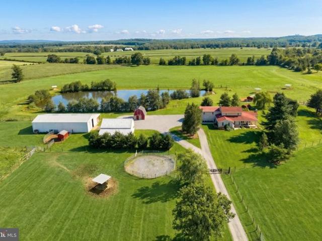 3175 Old Harrisburg Rd, Gettysburg, PA 17325