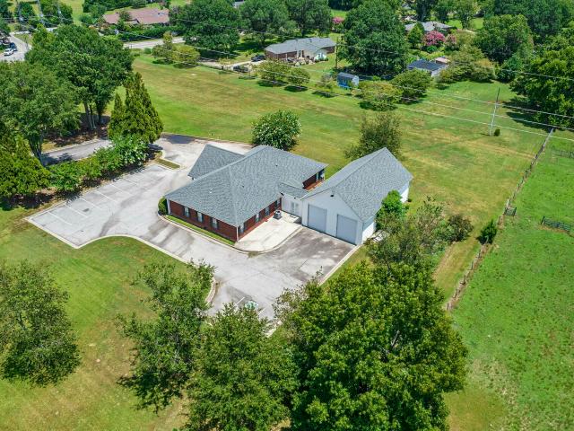 3175 Highway 81 W