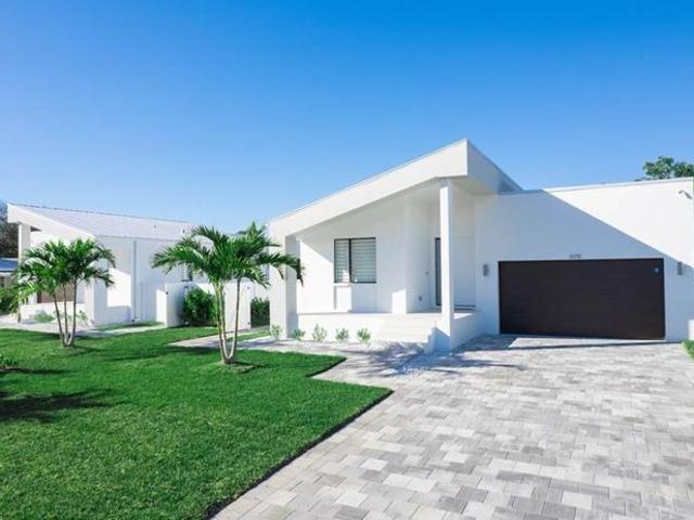 3175 Karen Dr, Naples, FL 34112