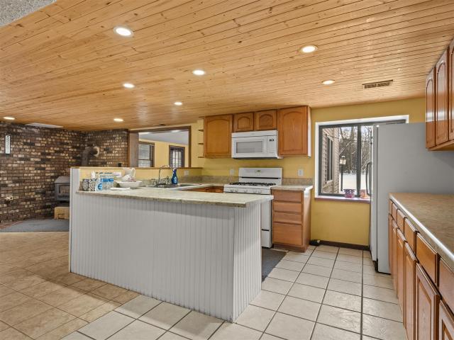 3175 Strand Road