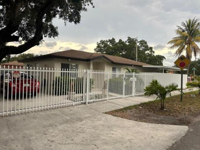 3175 43rd St NW, Miami, FL 33142
