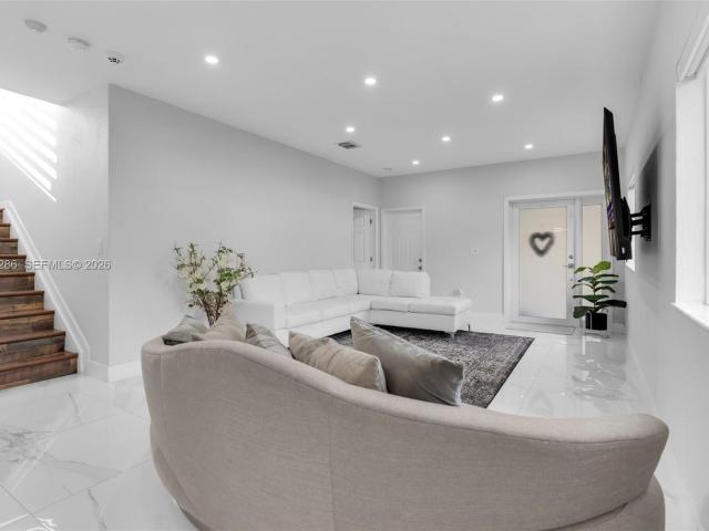 3176 NE 4th St, Homestead, FL 33033 | MLS #A11955