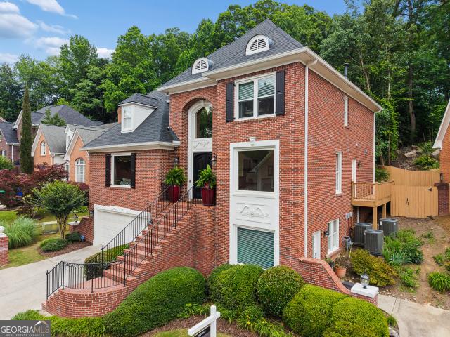 3177 Kings Arms Court NE