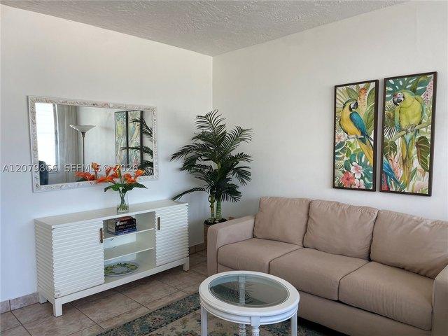 3177 S Ocean Dr Apt 321, Hallandale Beach, FL 33009
