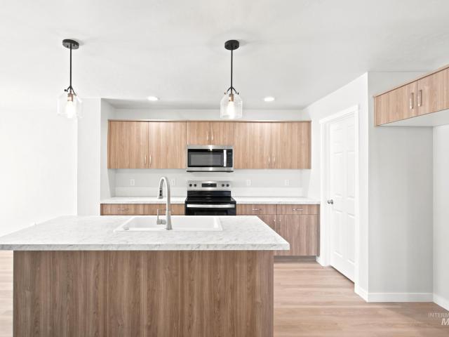 3177 W Animas Creek Dr