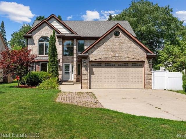 3178 Avalon Rd, Rochester Hills, MI 48309