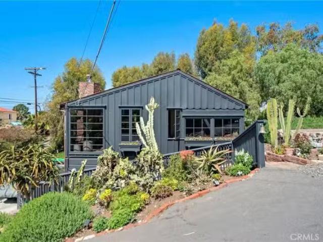 31793 5th Avenue, Laguna Beach, CA 92651
