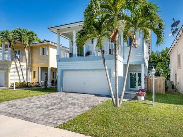 3179 NE 4th St, Homestead, FL 33033