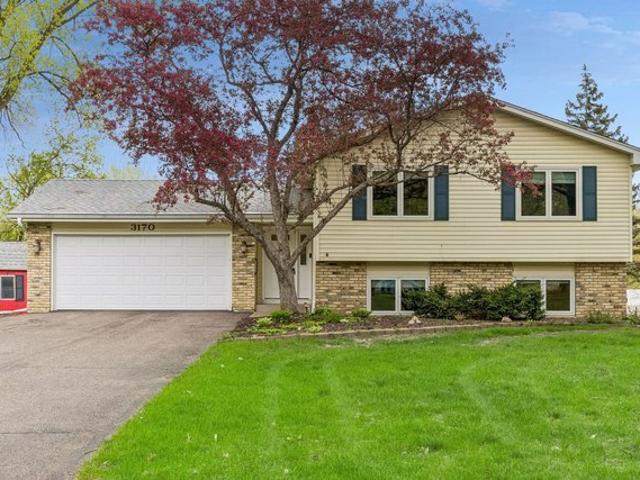 3170 Queensland Ln N, Plymouth, MN 55447