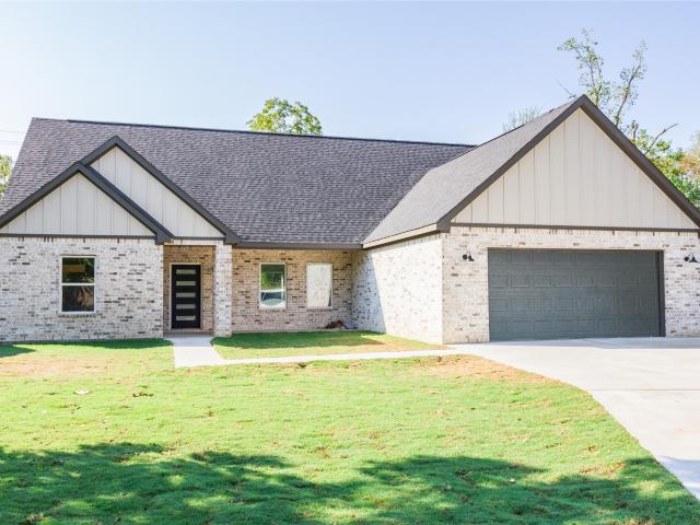 31727 Cypress Cir, Waller, TX 77484 | MLS #40728 | Compass