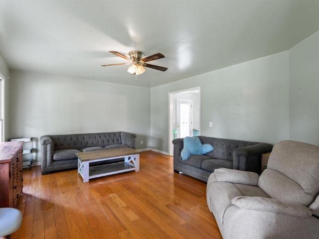 3172 Rock Island Rd