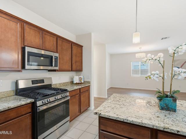 3173 n excursion lane