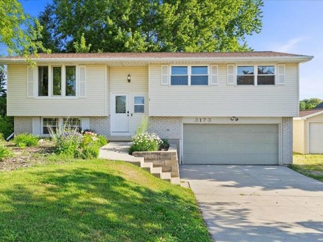 3173 Humboldt Rd, Green Bay, WI 54311