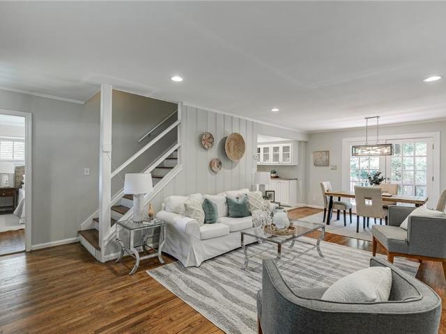 3173 Parkridge Crescent