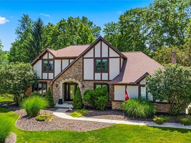 3173 Rosewood Oval, North Royalton, OH 44133