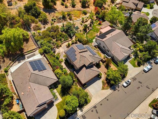 3173 Willow Tree Ln