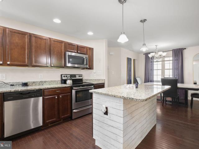 317 12th St, Colonial Beach, VA 22443 | MLS #VAWE2011