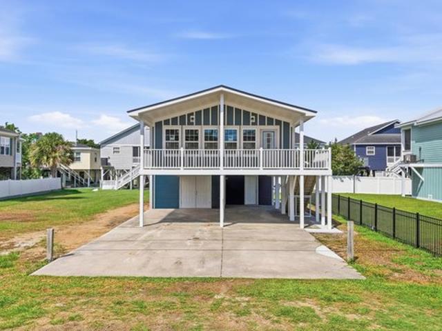 317 29th Ave N, North Myrtle Beach, SC 29582