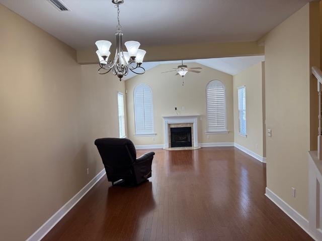 317 4 Hidden Creek