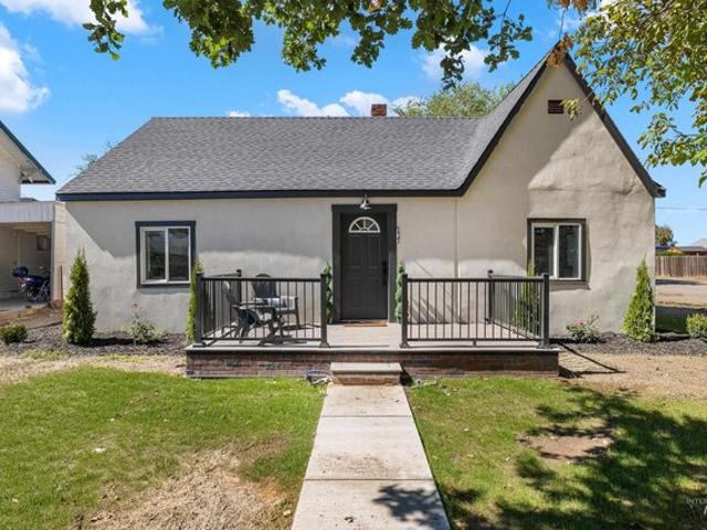 317 4th St, Wilder, ID 83676