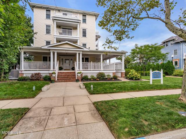 317 6th Avenue Unit 201