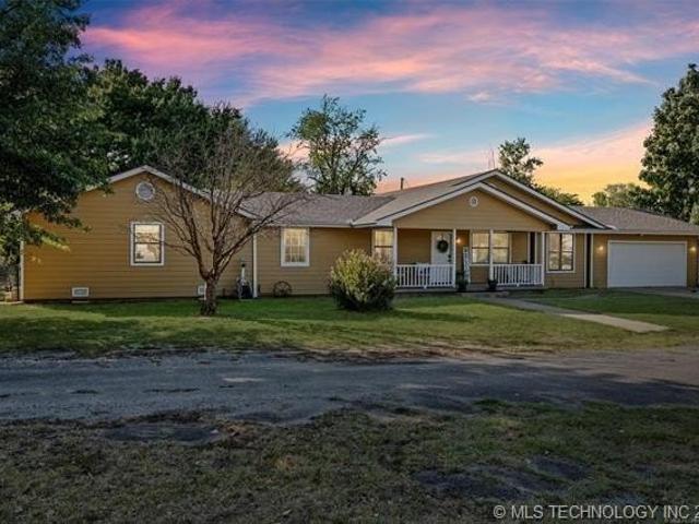 317 County Road 3022, Bartlesville, OK 74003