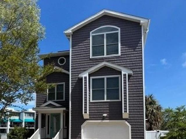 317 Caspian Ave, Virginia Beach, VA 23451