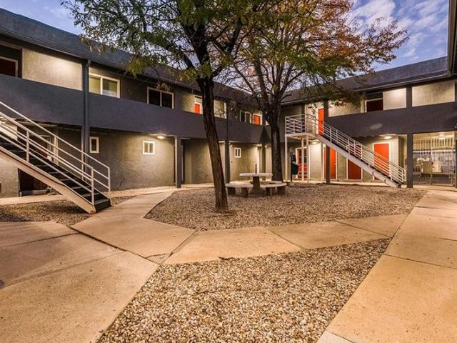 317 Adams St SE, Albuquerque, NM 87108