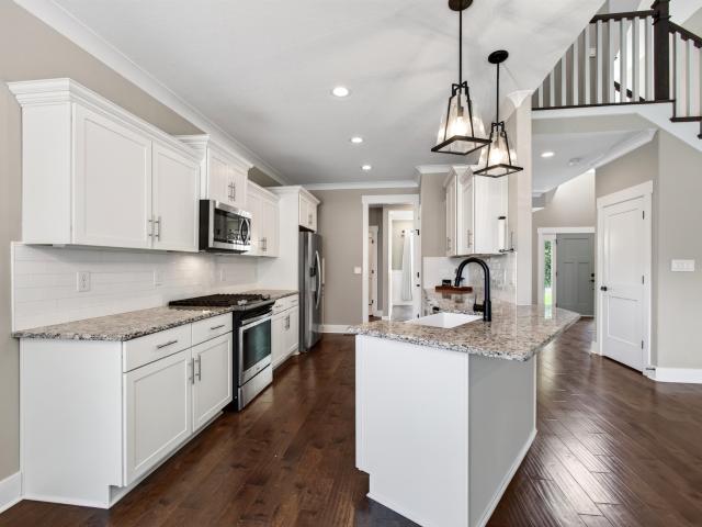 317 Alonzo Pl