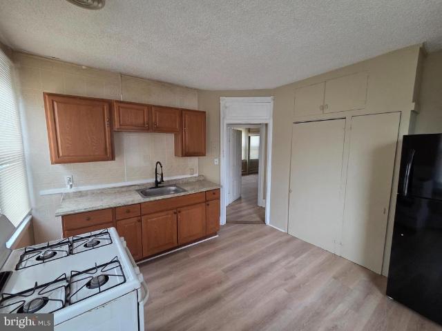 317 APT 2 E Broad Street # 2